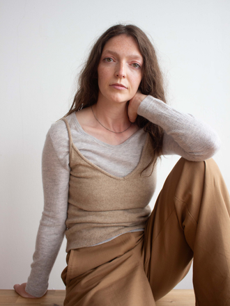 A Considered Collection of Secondhand and Recycled Cashmere.