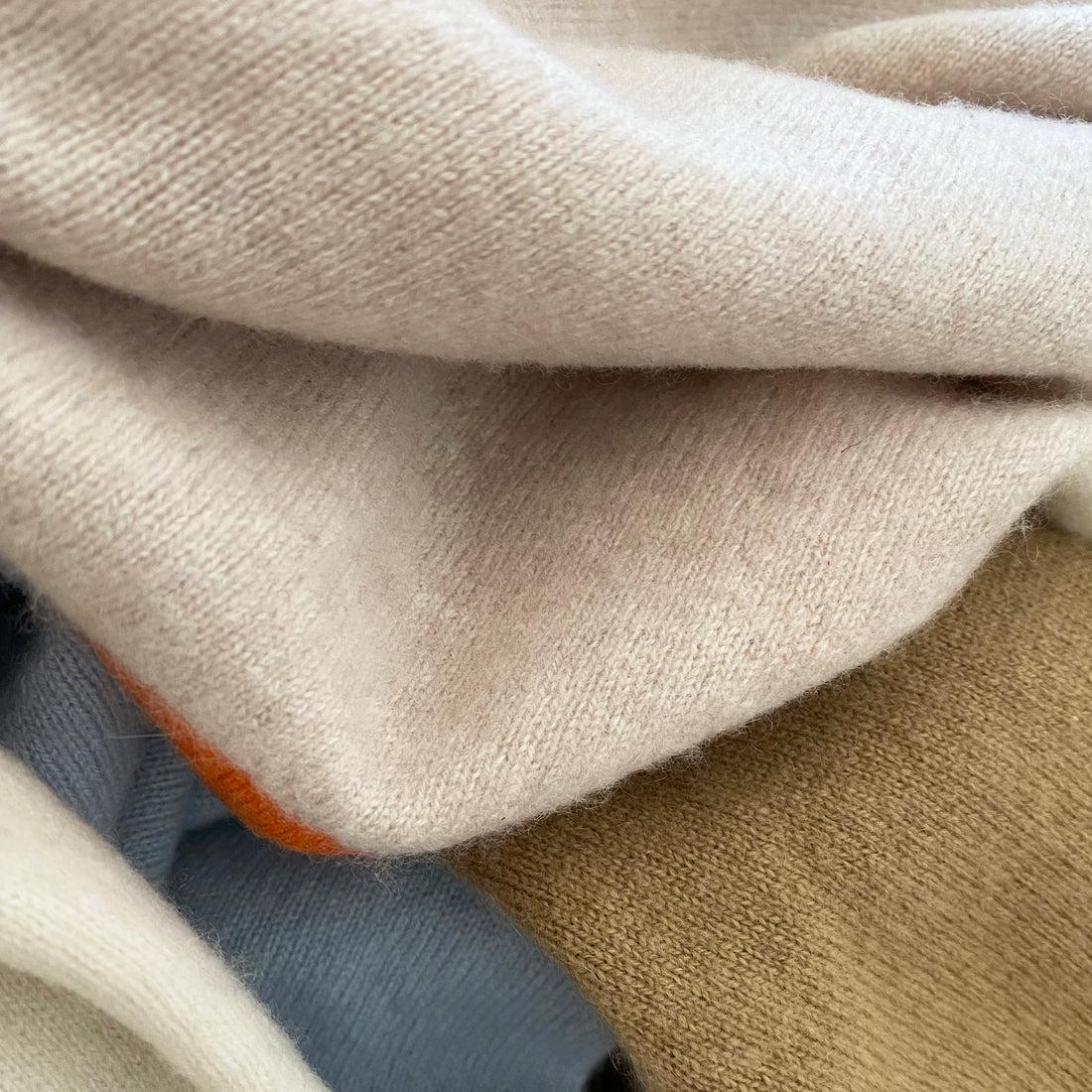 A Considered Collection of Secondhand and Recycled Cashmere.